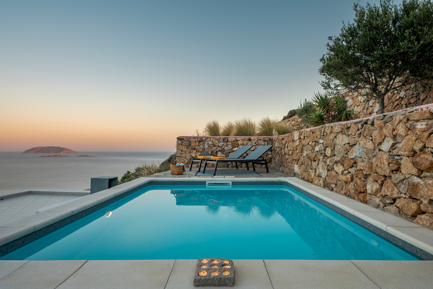 Zeus Suite - Apollon Village Hotel Anafi